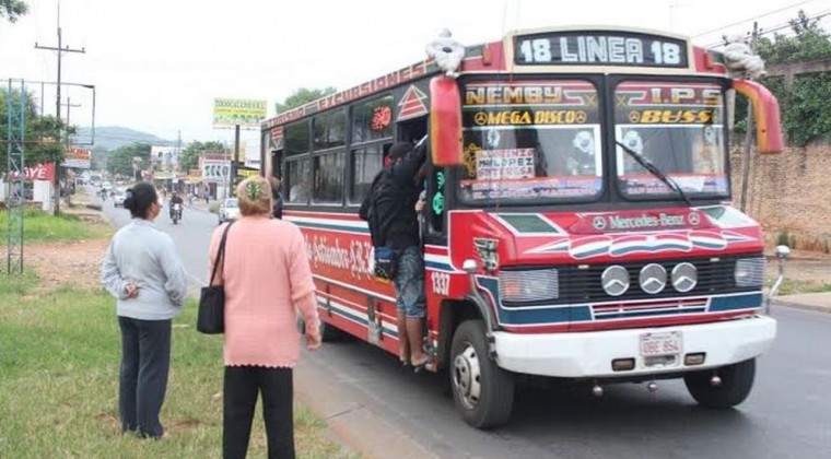 Diario HOY | En medio de guerra por Línea 18 aseguran que el billetaje ...