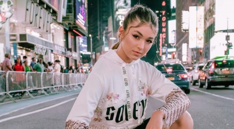 Diario HOY | Cantante paraguaya 'Soley' presenta "su plan" en primer ...